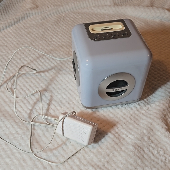 iHome | Portable Audio & Video | Vintage Ihome Ih5 Light Up Ipad Dock ...